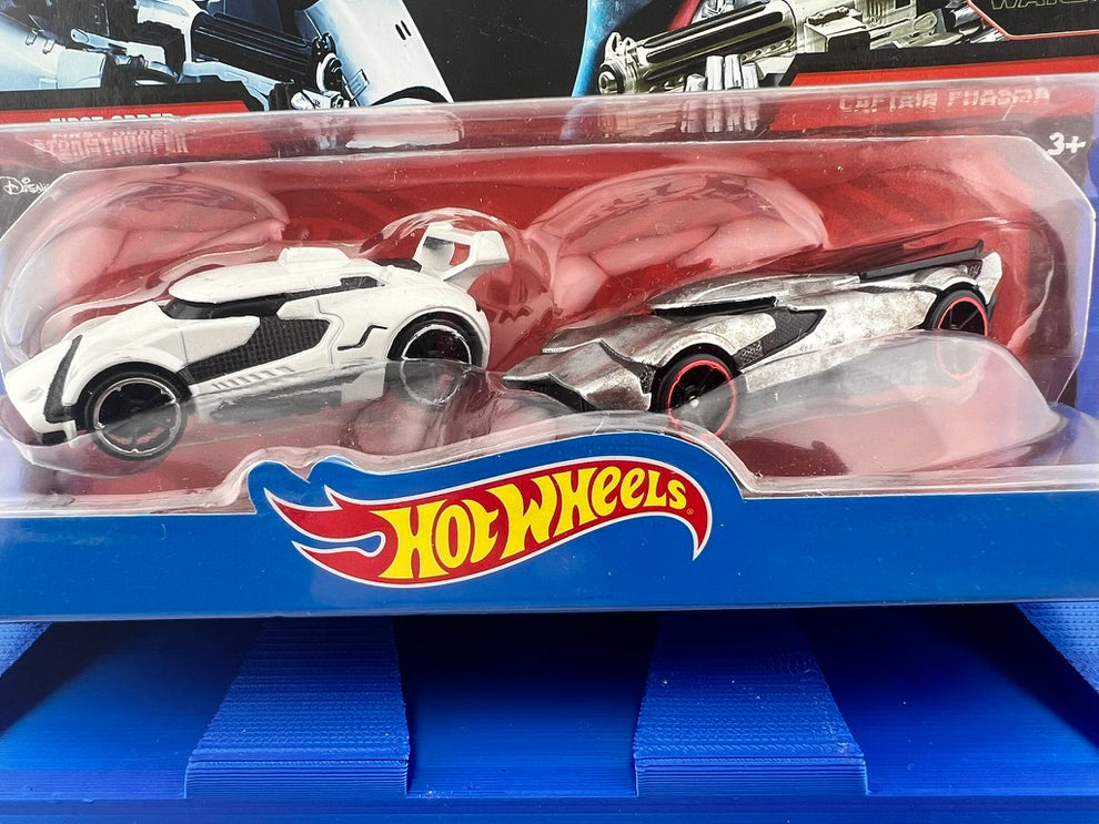 HW Star Wars 2-Pack: First Order Stormtrooper & Captain Phasma ...